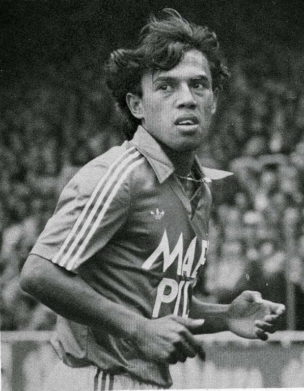 Le Standard de Liège d'hier à aujourd'hui: Simon TAHAMATA