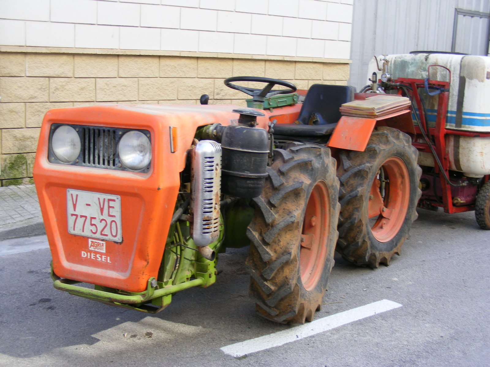 Agria 9900 en Valencia.