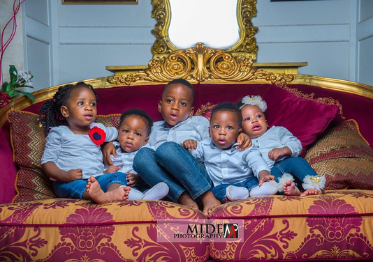 Mommy & Daddy Felix Adejumo surrounded by their children & beautiful ...