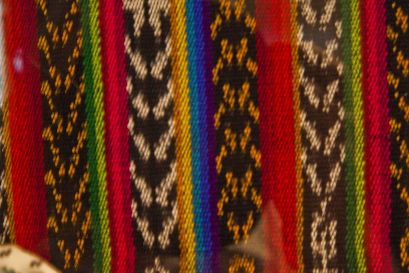Walking Arizona: More Mayan Weaving