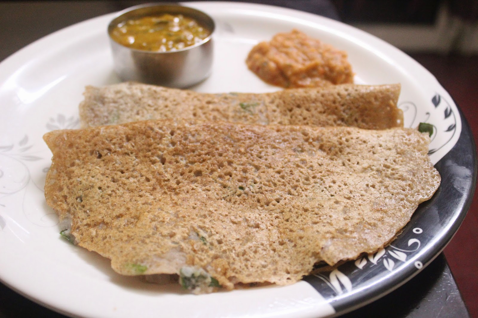 suja's culinary corner: Instant whole wheat rava dosa