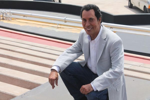 José Vélez Biografía y Discografía