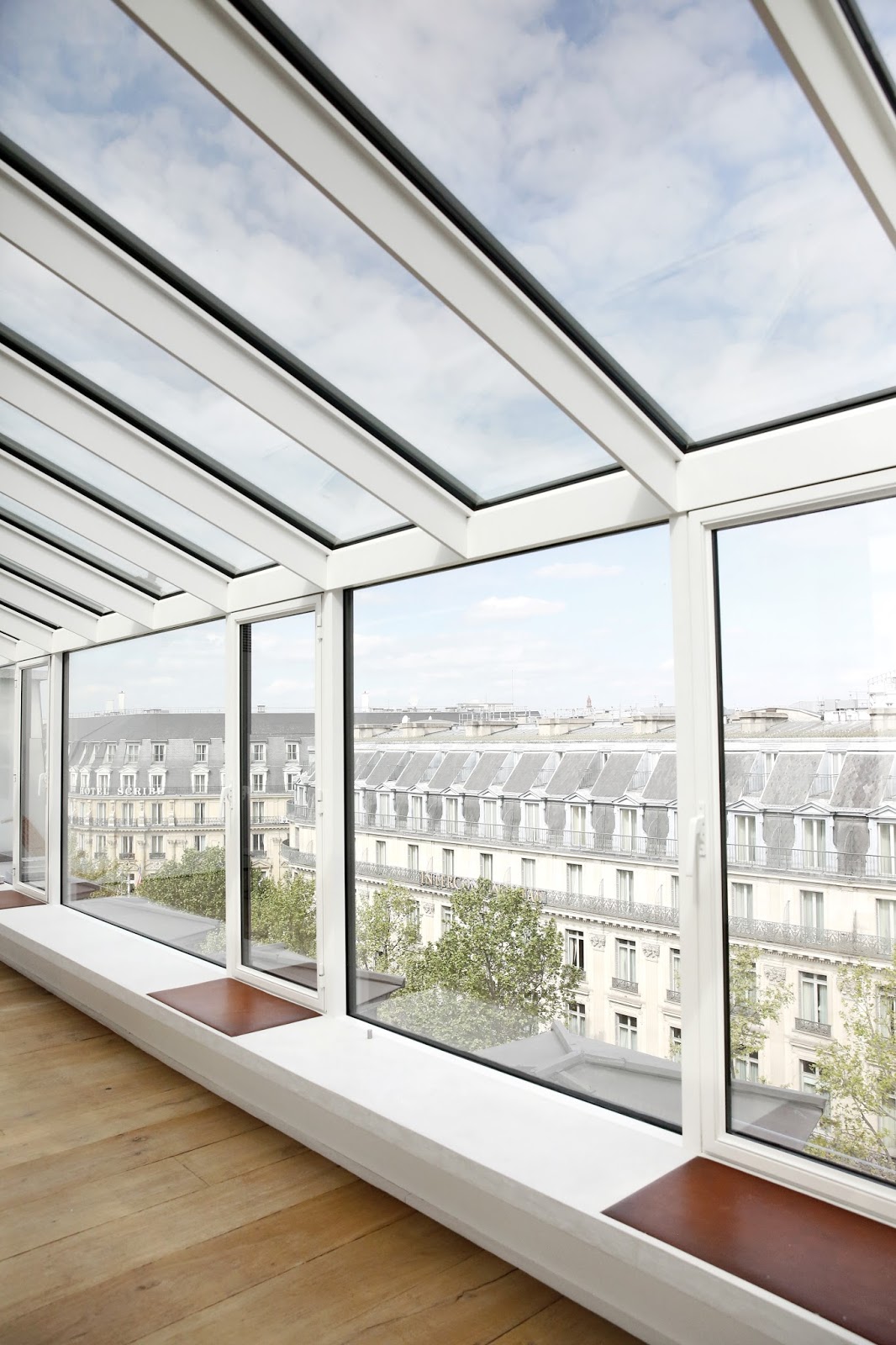 Paris Glass Roof Apartment - Modern and Luxe