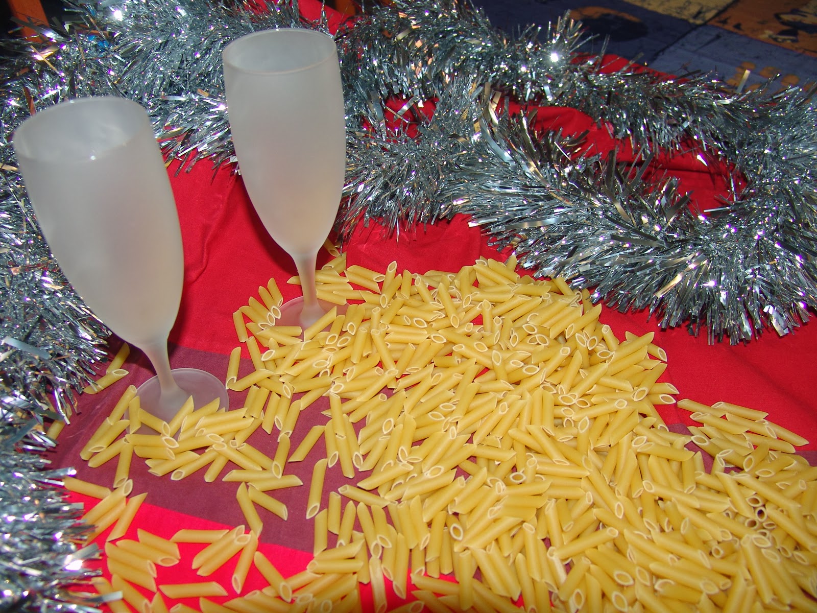 el macarrón solidario: 1º de Enero de 2012, Fiesta y Macarrones!!!