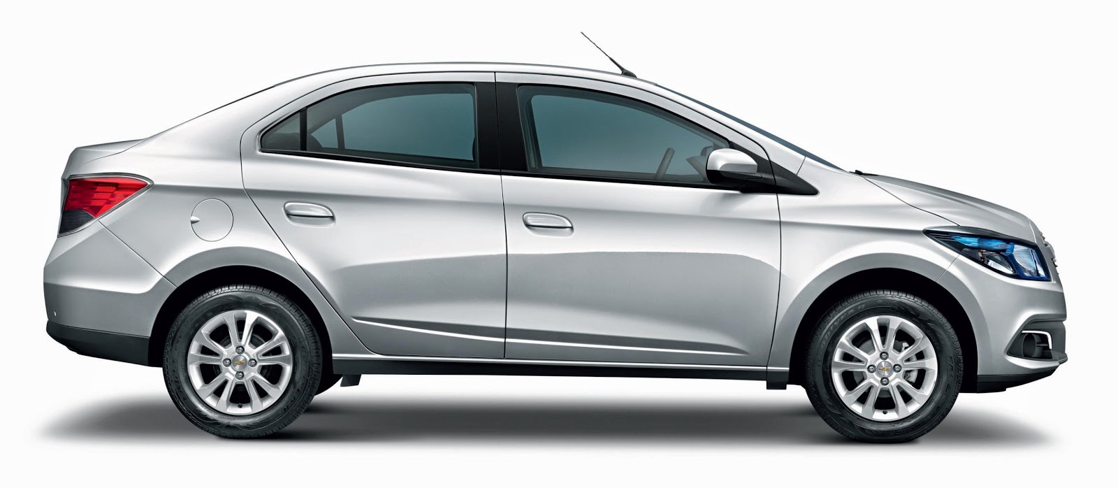 Chevrolet Prisma estreia série Advantage e linha 2015