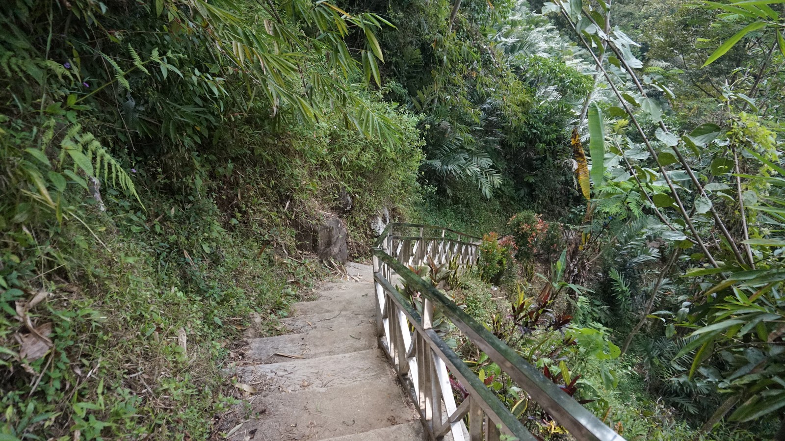 Romantisme Curug Pitu, Banjarnegara - Ella Fitria