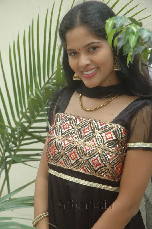 Cinema Media Gallery - Movie News Posters Photos Stills Trailers Videos ...