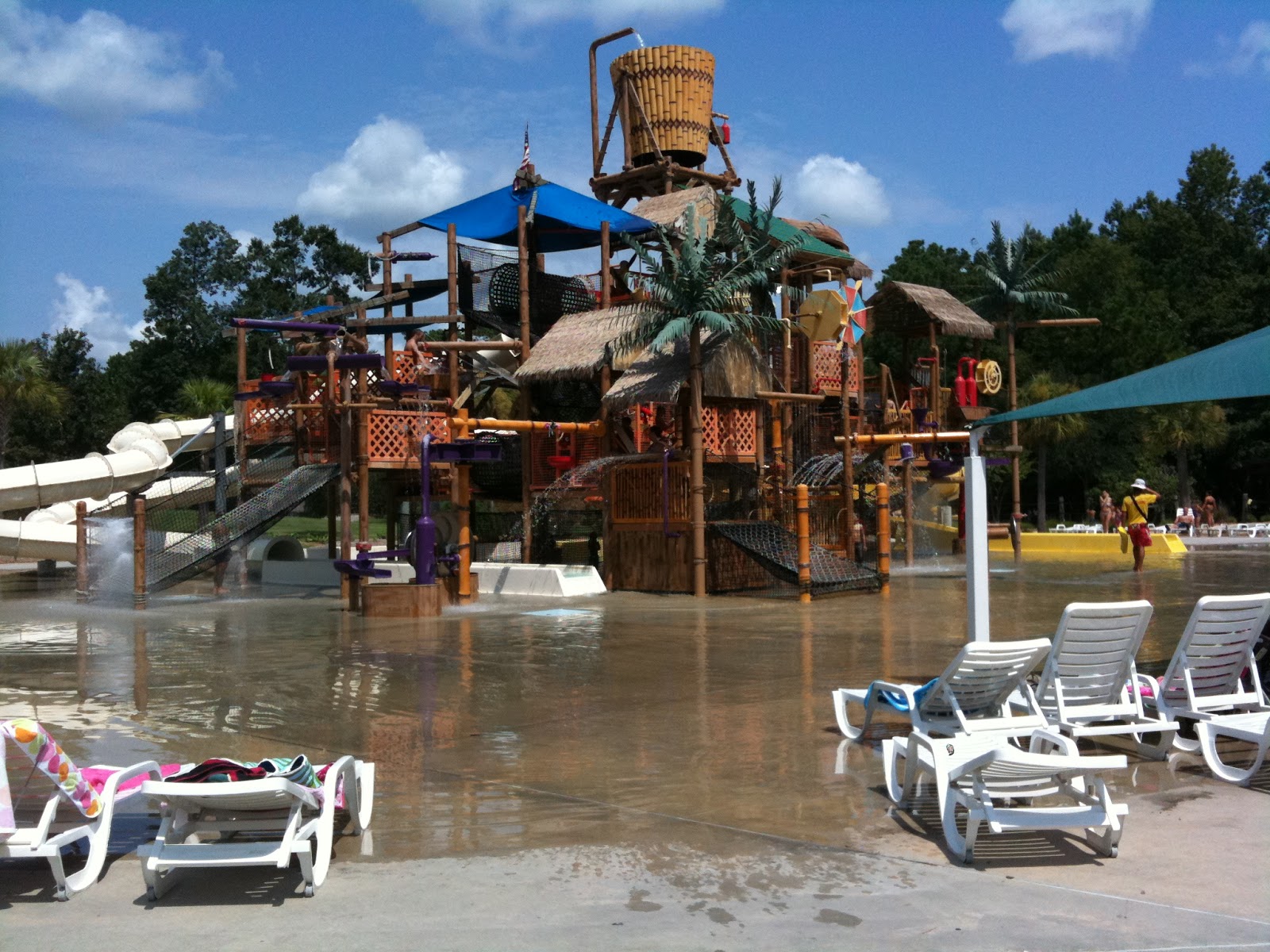 Walls in Charleston: Whirlin' Waters