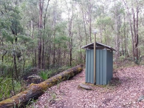 PissWeakly Reviews: Toilet Tours / Pemberton