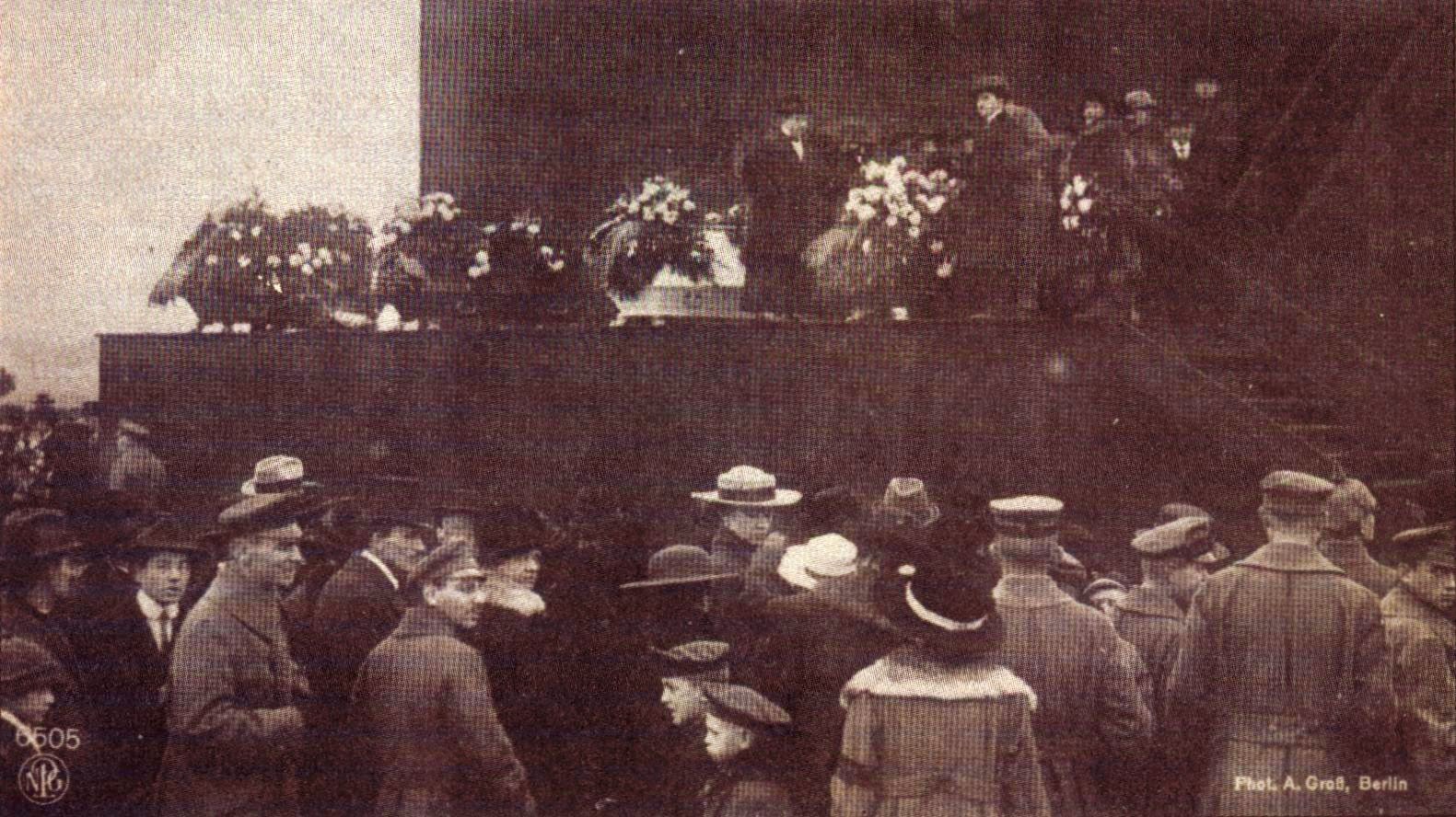 Βερολίνο 1918-1919 : Η Νοεμβριανή Επανάσταση και οι Σπαρτακιστές ...