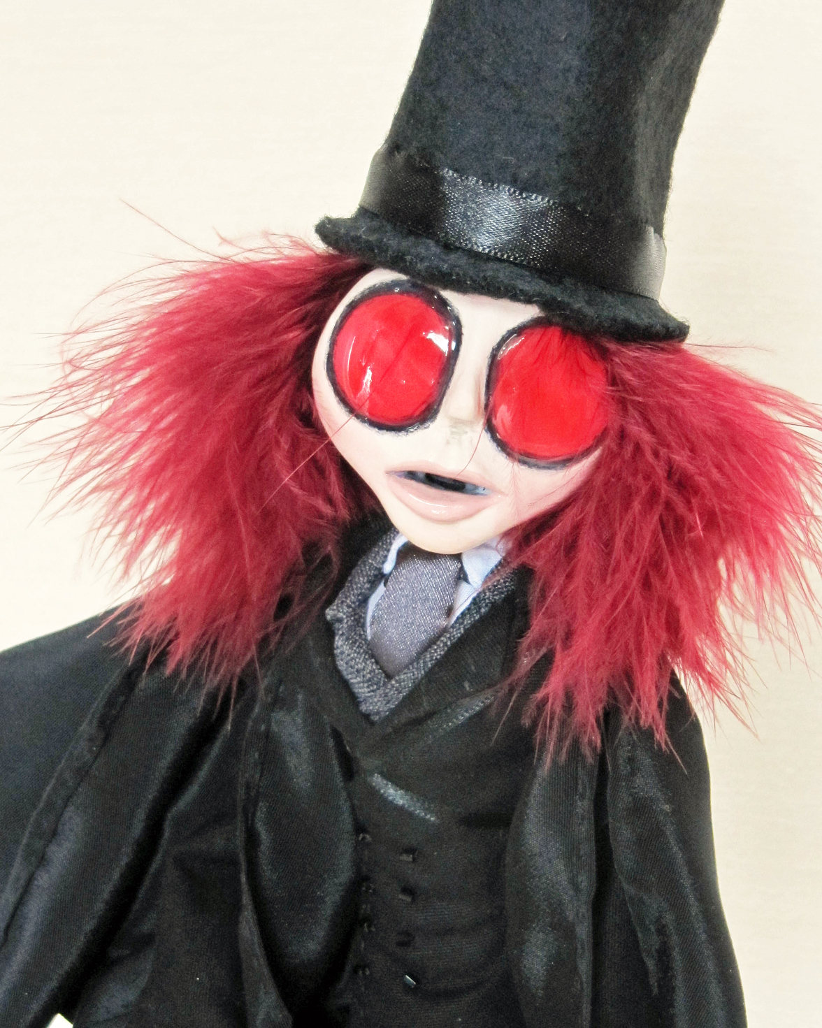 Natasha Morgan Art Dolls: Jack The Ripper - The Whitechapel Murderer