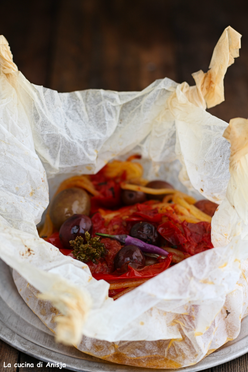 La cucina di Anisja: Cartoccio di spaghetti alla puttanesca