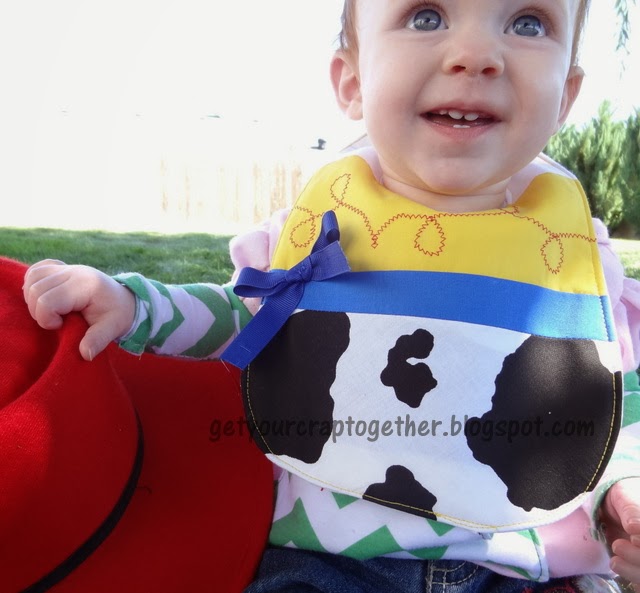 31 Days of Halloween: Character Costume Bibs | Sew Simple Home