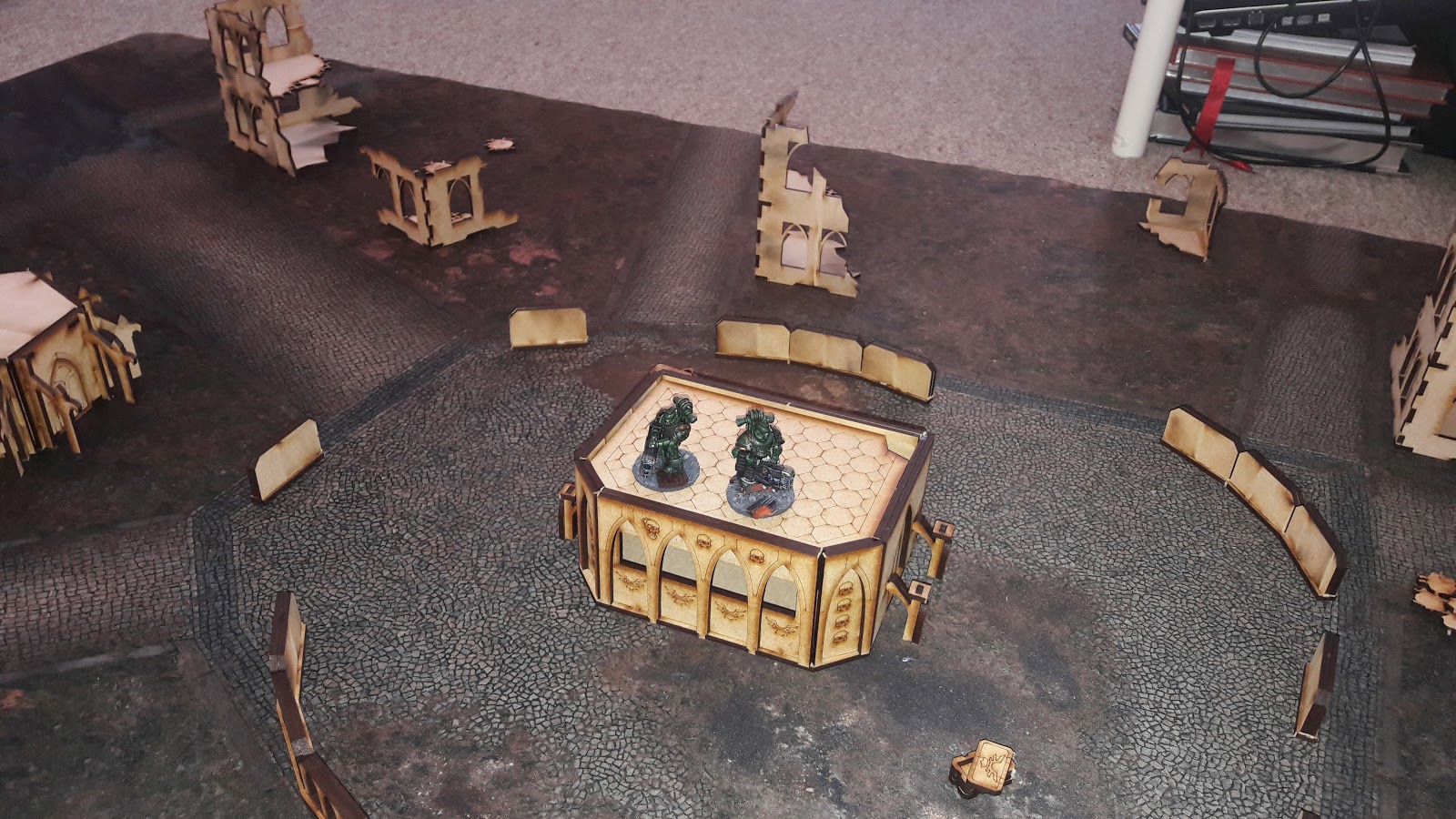 30Kplus40K: MDF Terrain! TTCombat Buildings - Mini-review