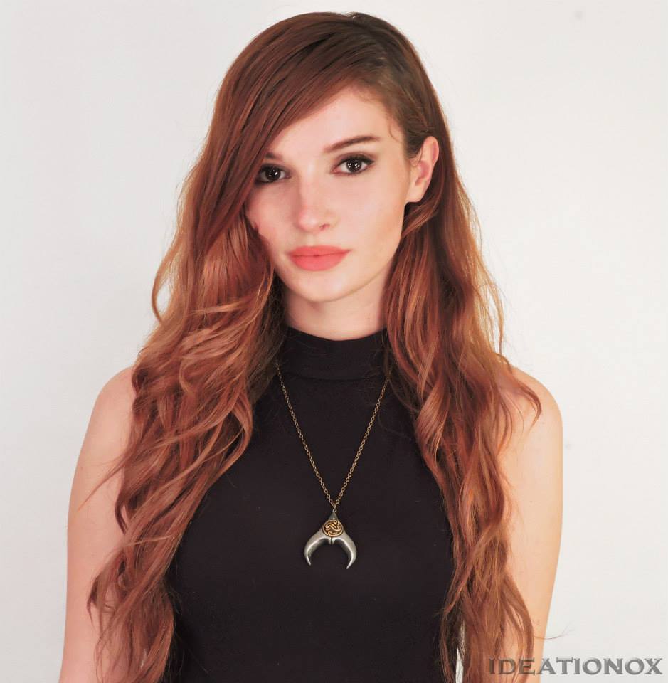 Calvin's Canadian Cave of Coolness: Alyson Tabbitha - Model Behavior