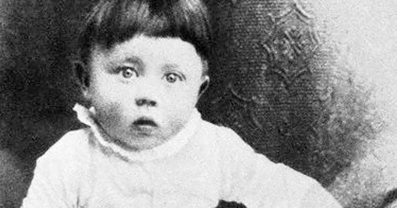 John de Groot: Kill Baby Hitler?
