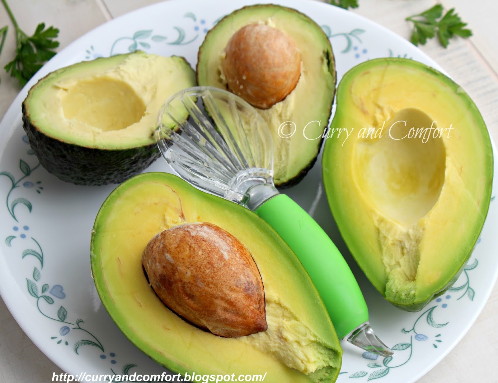 Kitchen Simmer: Chilled Avocado and Cucumber Soup Shooter