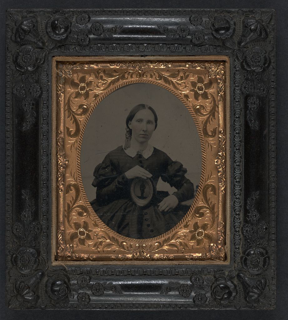 Taylor M. Polites: Mourning Fashionably c. 1865