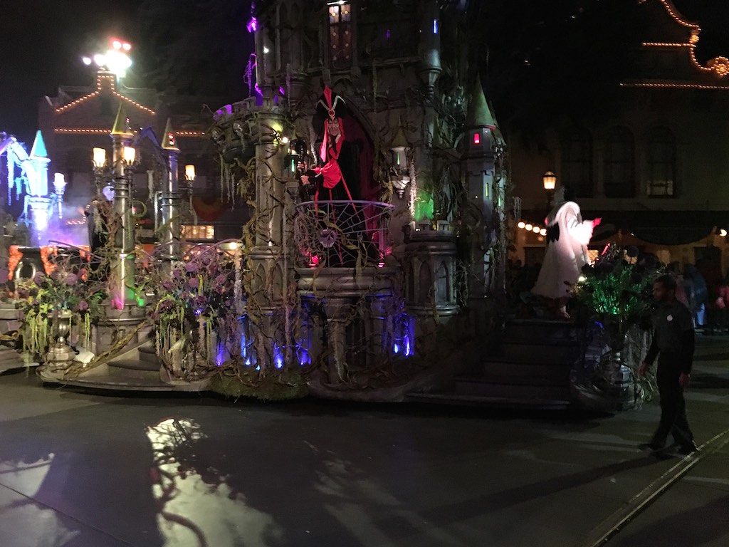 Britts Happy Place - Blog All About Disneyland