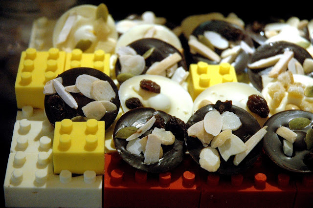 DUDE FOR FOOD: It's Definitely More Fun in Spectrum: The Awesome Sunday ...