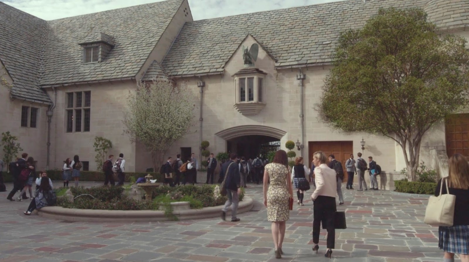 Filming Locations of Chicago and Los Angeles: Gilmore Girls: A Year In ...