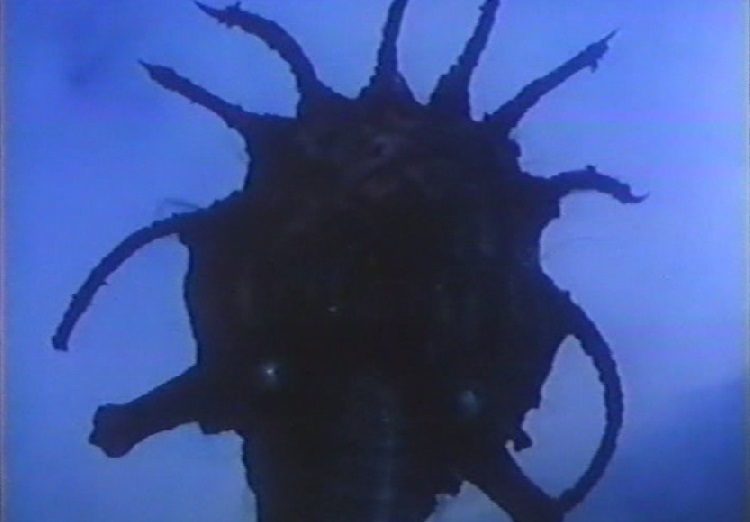 The Bloody Pit of Horror: Kamillions (1990)