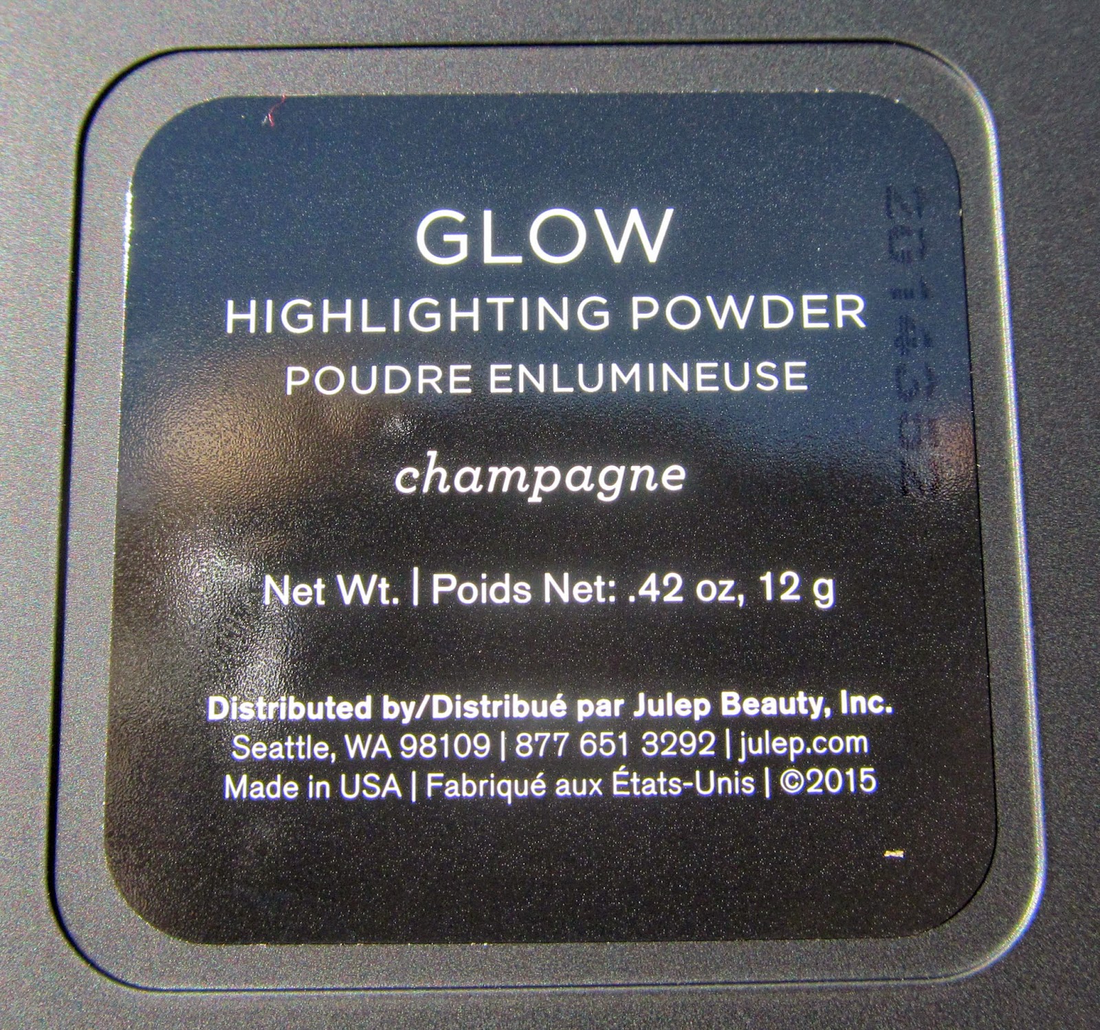 Bon Vivant Beauty: Glow Highlighting Powder in Champagne by Julep