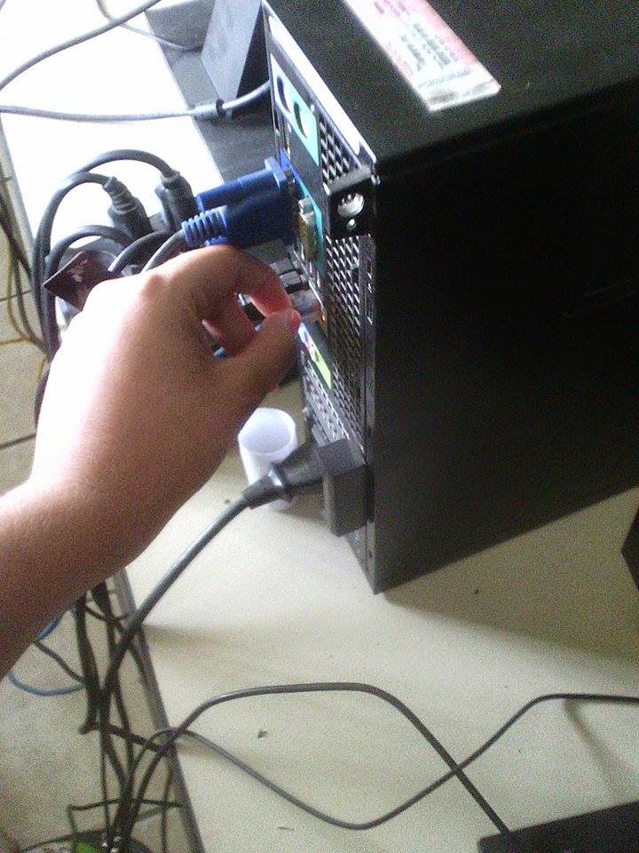 portafolio de evidencias: practica 1: desconectar los cables del CPU