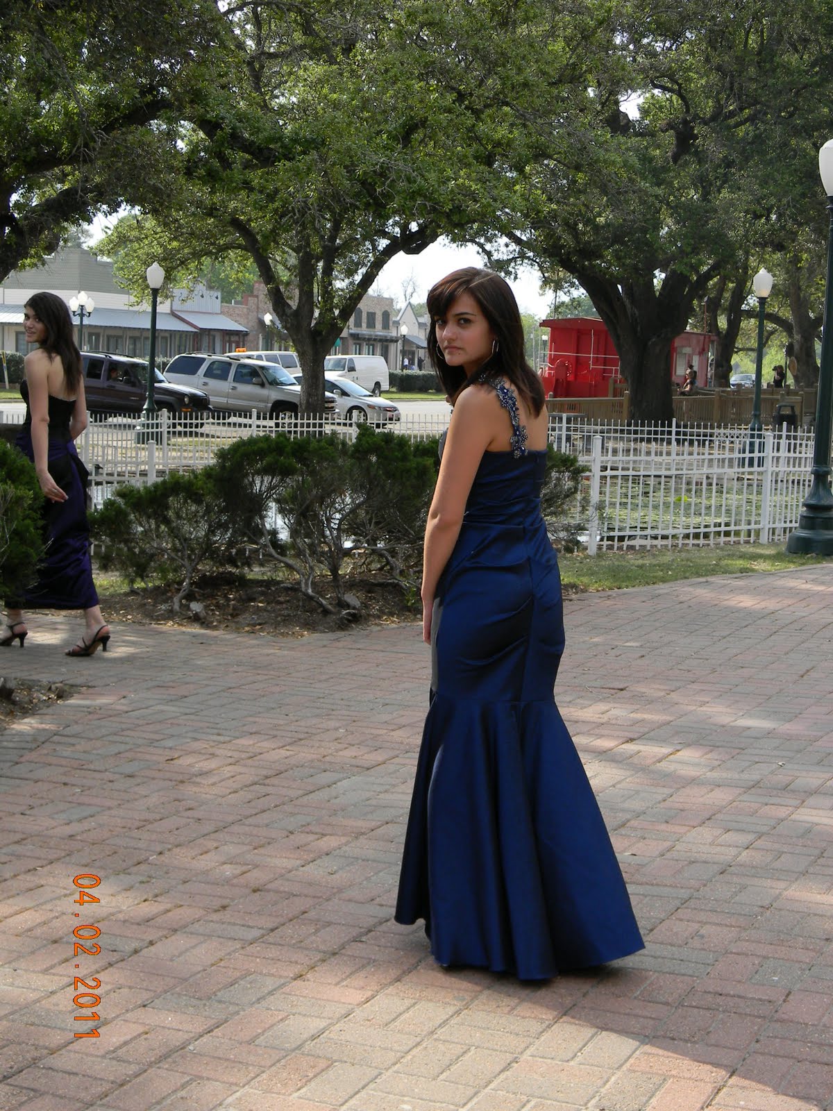 Loving advice for my teenaged daughter: Prom Dress