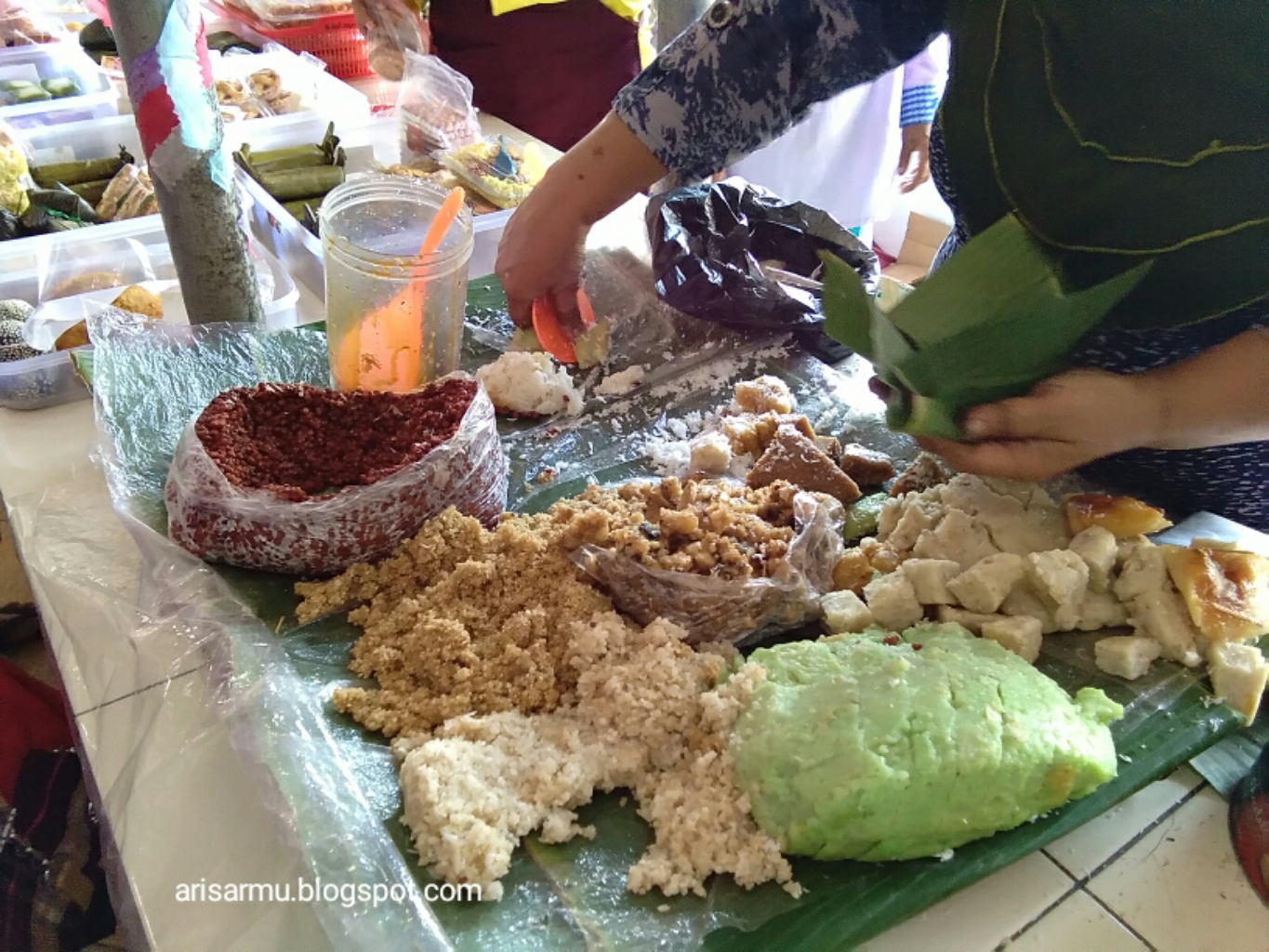 Jajanan Pasar (Traditional Snacks): Pasar Manis, Purwokerto