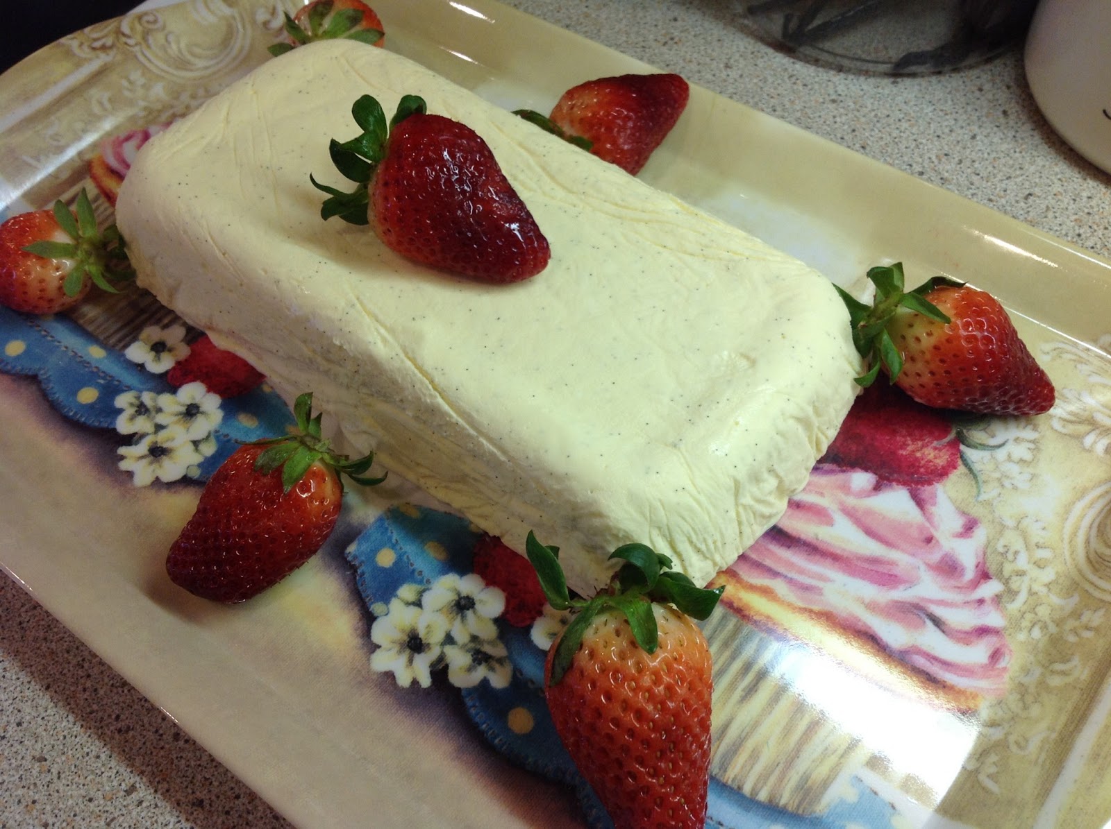 This Muslim Girl Bakes: Vanilla Bean Semifreddo