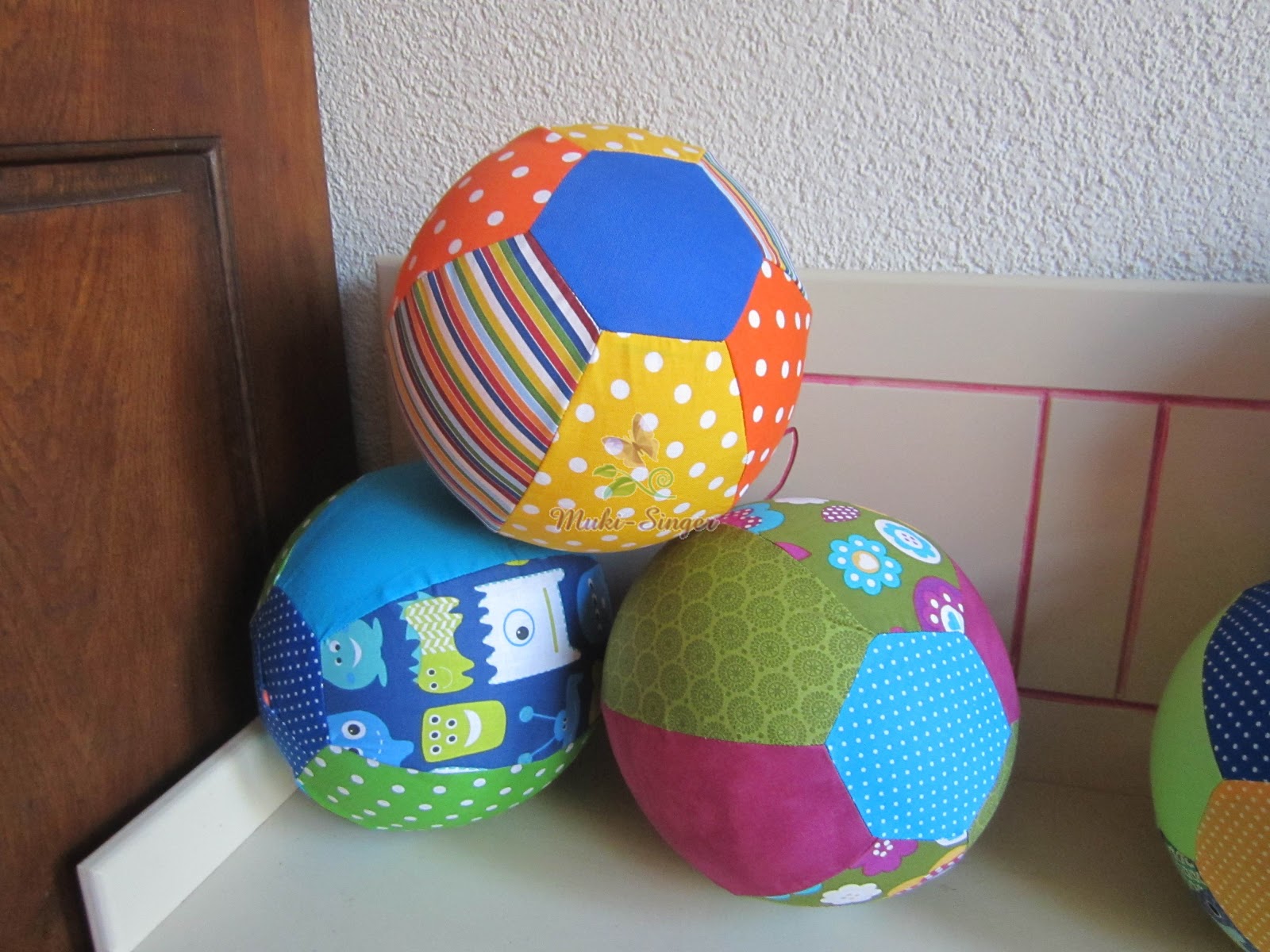 Muki-Singer: Kunterbunte Luftballonhüllen