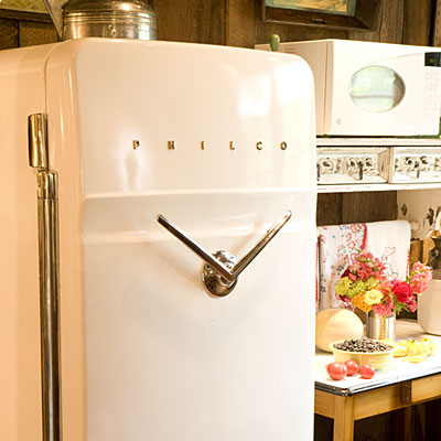 Turquoise, Tulips and Bliss: Fridgid Friday