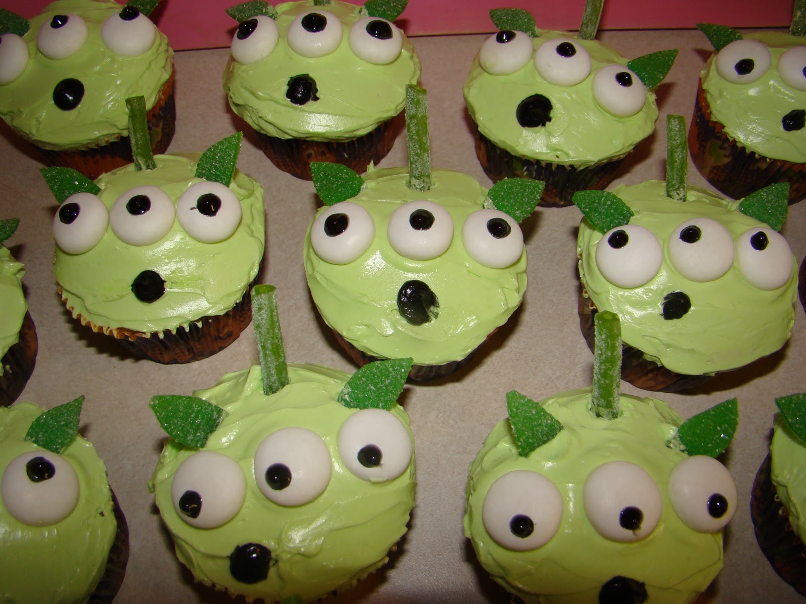 Baby Cakes: Toy story alien cupcakes