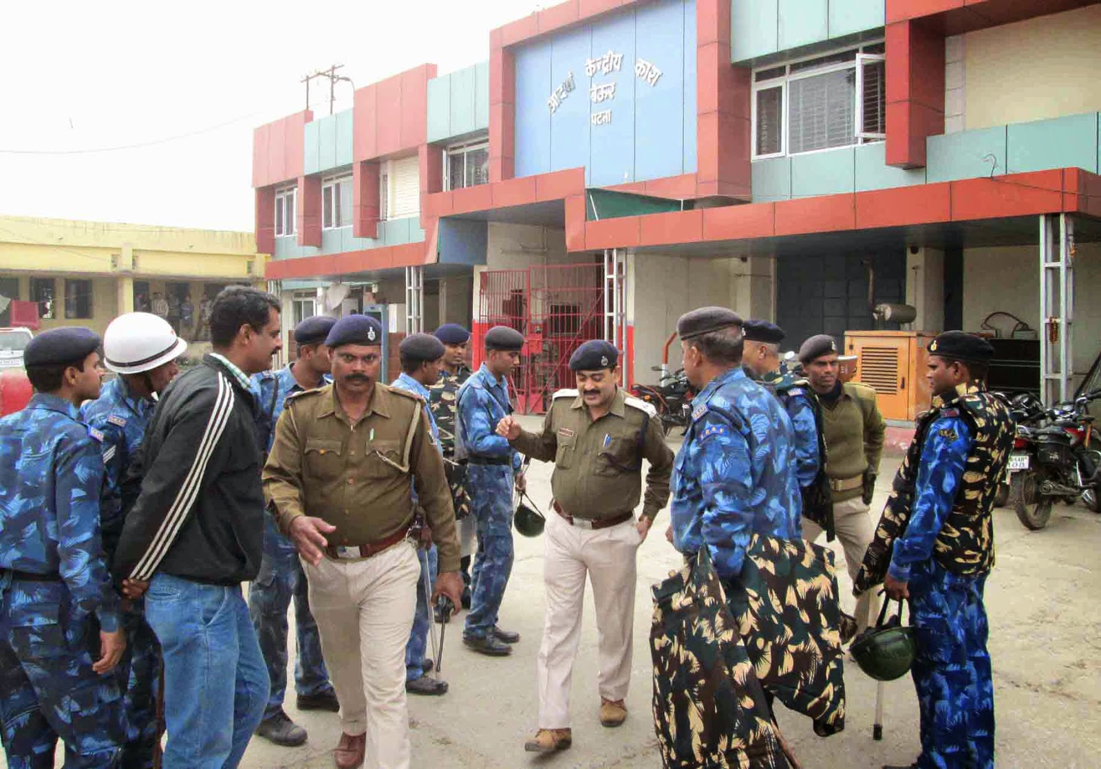 View Patna: Inebriated warden opens fire in Beur Jail