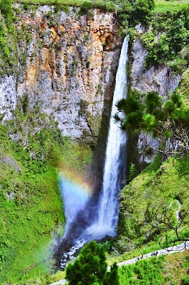 Anak Kampong: The RAINBOW at Si Piso-Piso Waterfall "The Highest ...