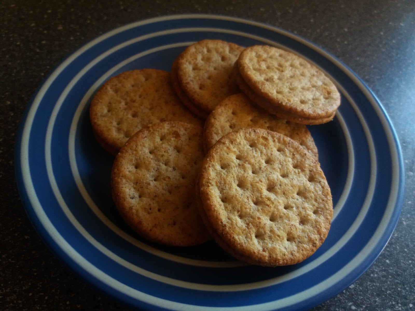 PYSSELBACKEN: Salta kex med choklad