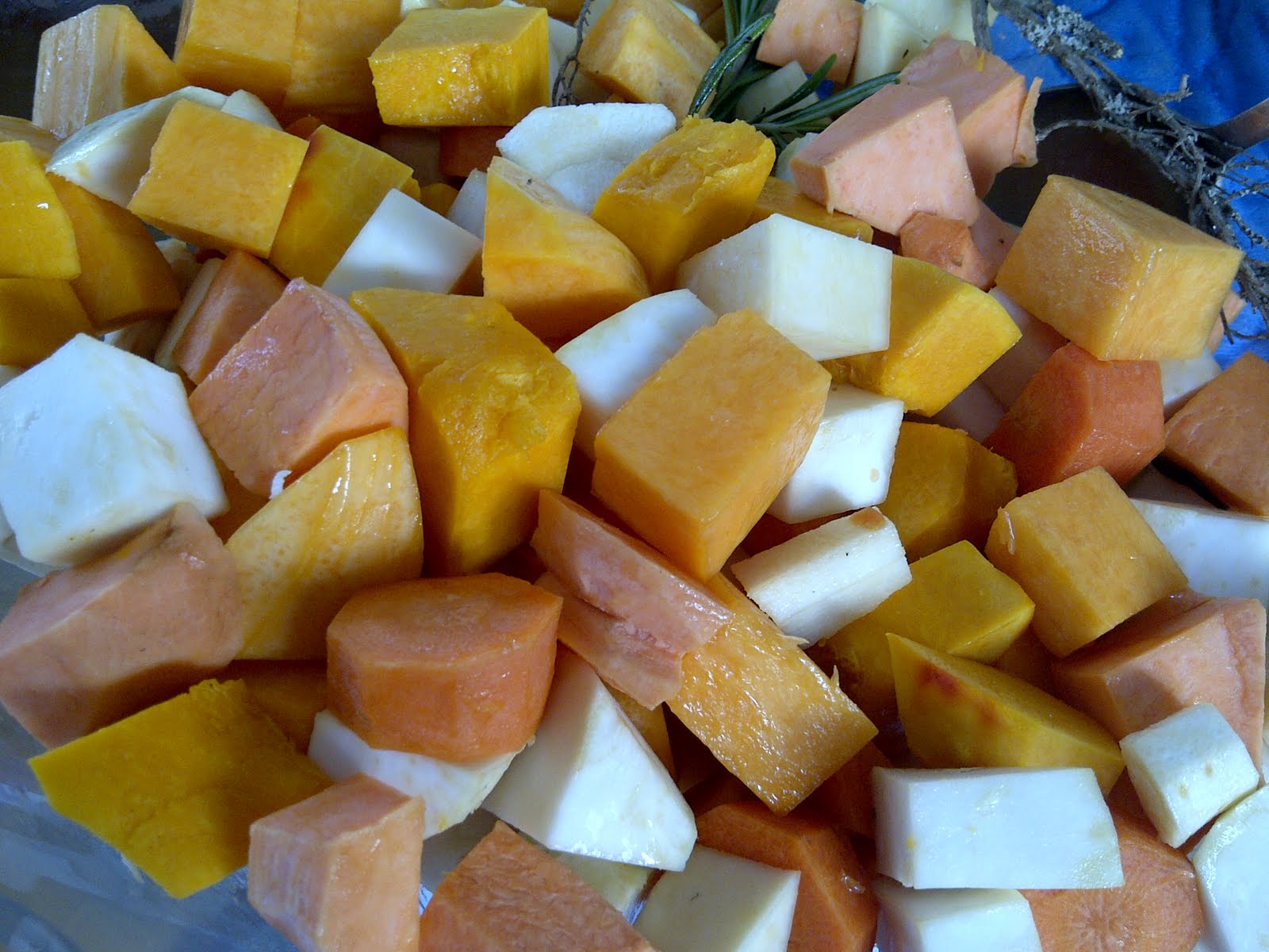 Elke dag vegetarisch: Bladerdeegschoteltje met gegrilde knolgroenten