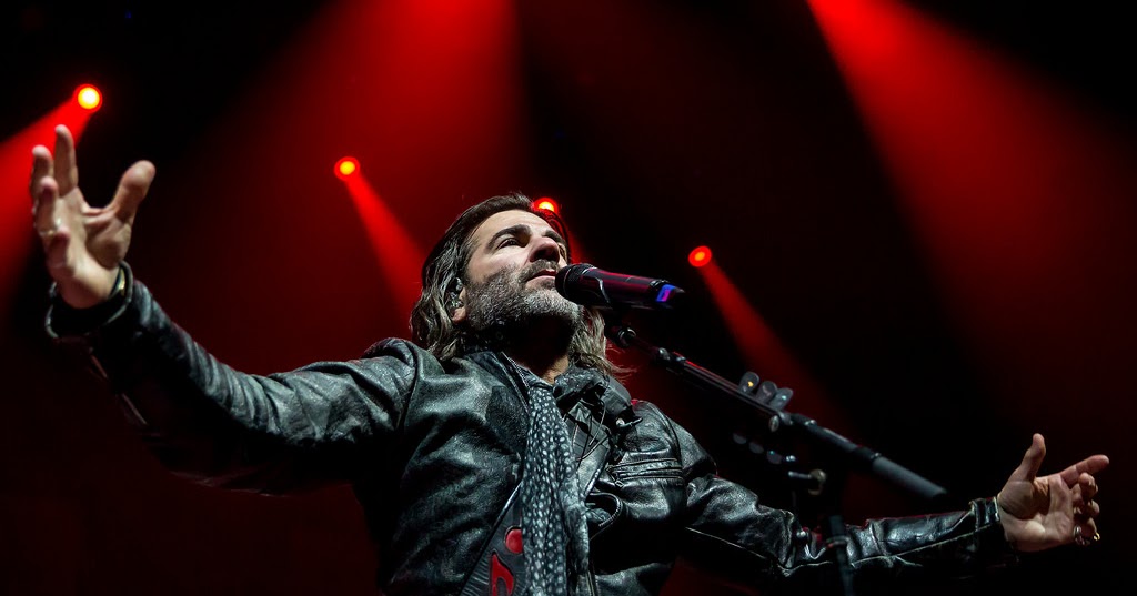 The Cringe performing in Austin, Texas