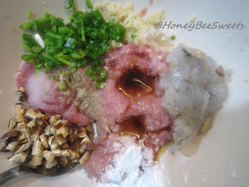 Honey Bee Sweets: Stuffed Golden Purses，金钱袋 (Braised Stuffed Tofu)