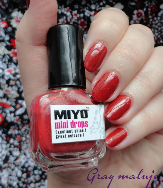 Gray maluje: Idealnie jesienny lakier MIYO Raspberry Touch Fever
