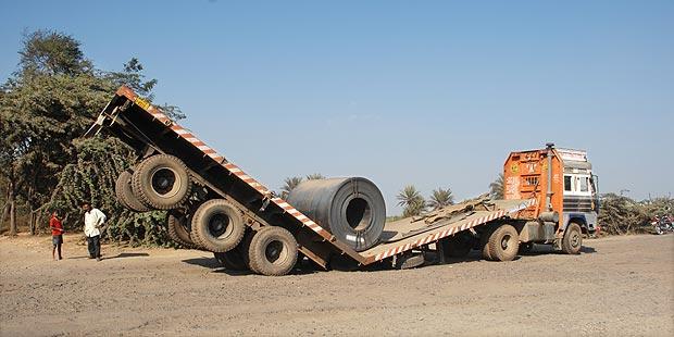 Top 10 Overloaded Trucks | Let the World Know