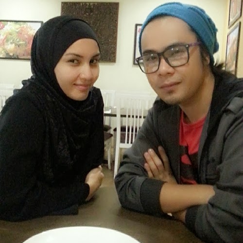 15 Gambar Terkini Adam AF dan Fiza Elite