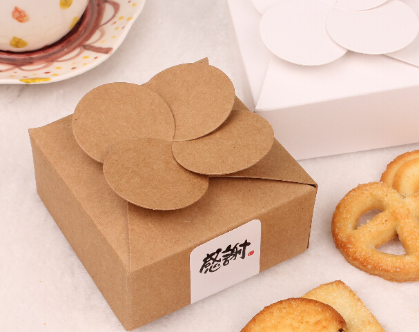 Custom Printed Designs Packaging Boxes For Bakery Products: These type ...