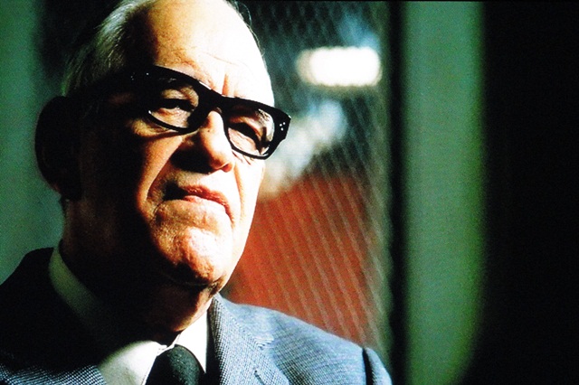 MUSINGS OF A SCI-FI FANATIC: Fringe S1 Ep7: In Which We Meet Mr. Jones