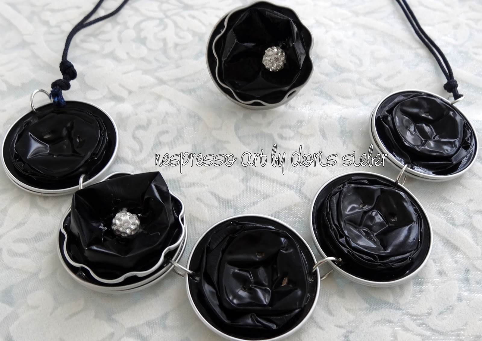 creative swiss world: Nespresso capsules art