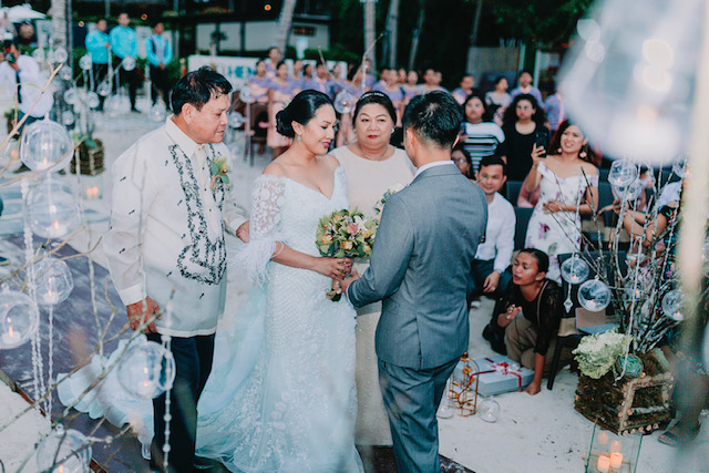 Bohol's Roving Eye: Alexis & Vi- anne Calipusan Renew their Marriage Vows