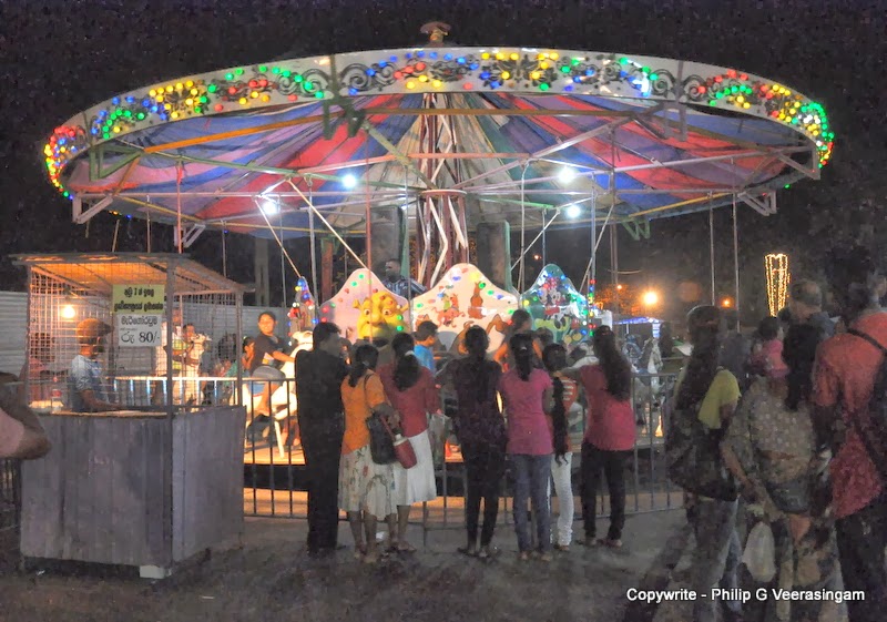 philipveerasingam: The 'Merry-go-round', Avissawella, Sri Lanka.