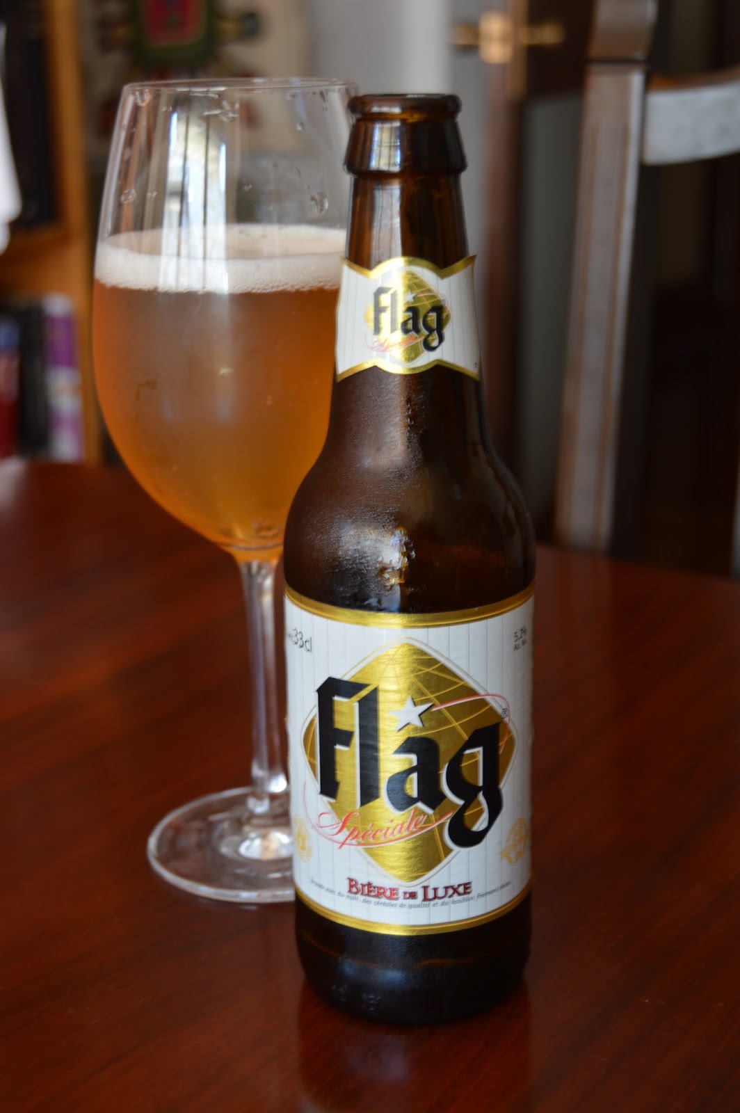 Hipos Urinatum, blog de cervezas: Flag Spéciale