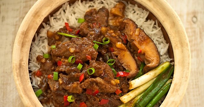 Melley Mey's Kitchen : ~ Stir-Fried Beef Claypot Rice Recipe...